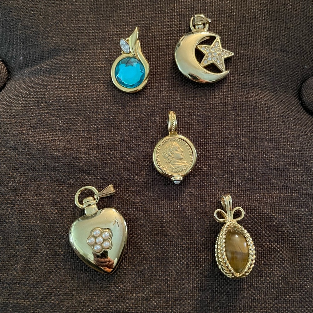 5 Different Enhancers And Pendants! All New-Goldtone - Gem